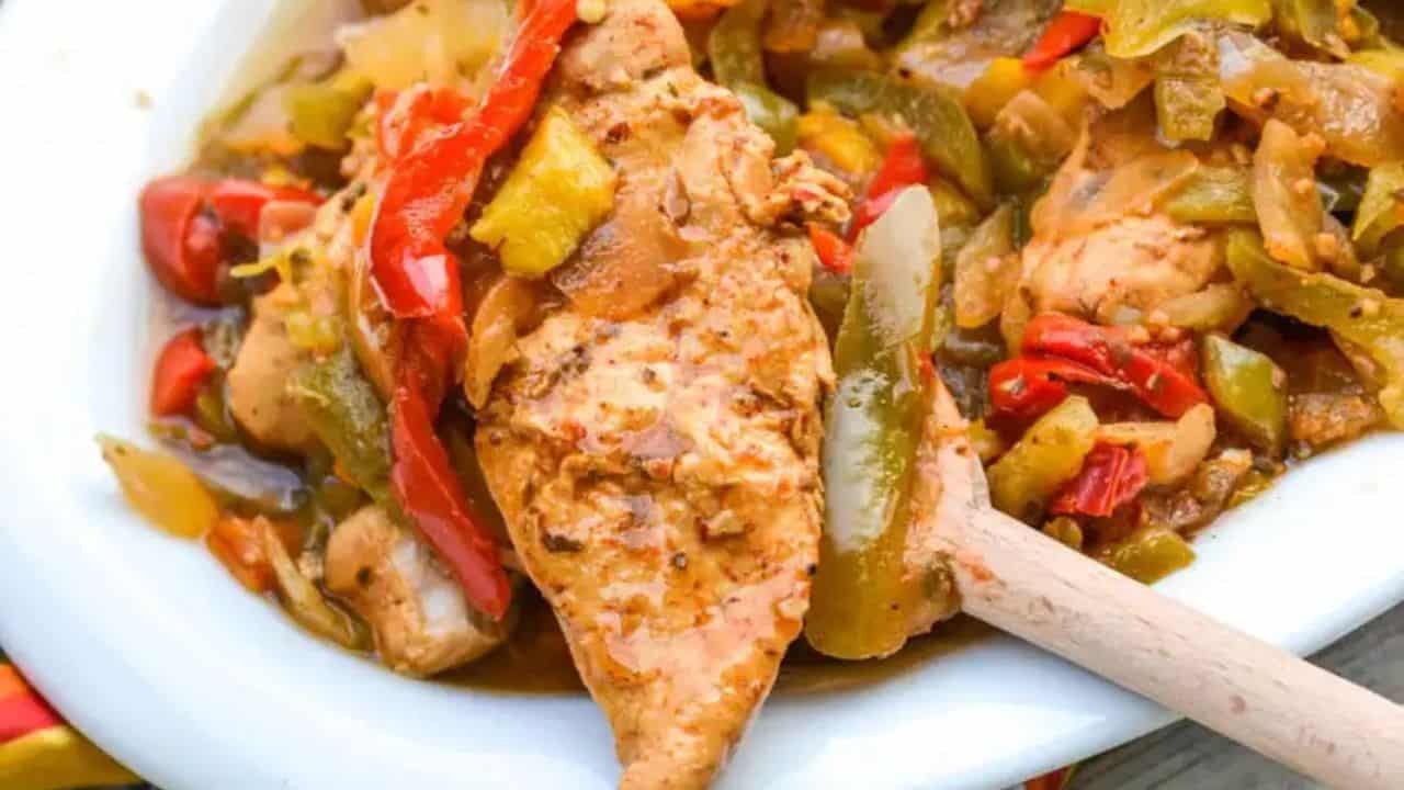 20 Dump-And-Go Slow Cooker Meals for When You'd Rather Not Cook