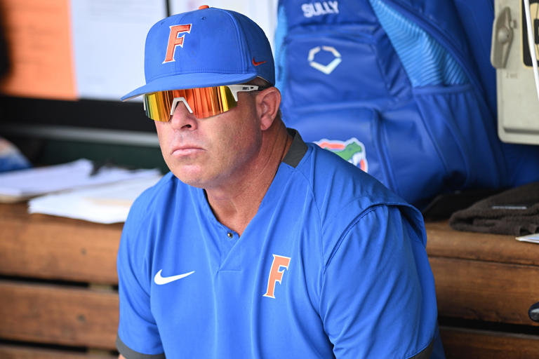 Florida baseball coach Kevin O'Sullivan steps away to address personal ...