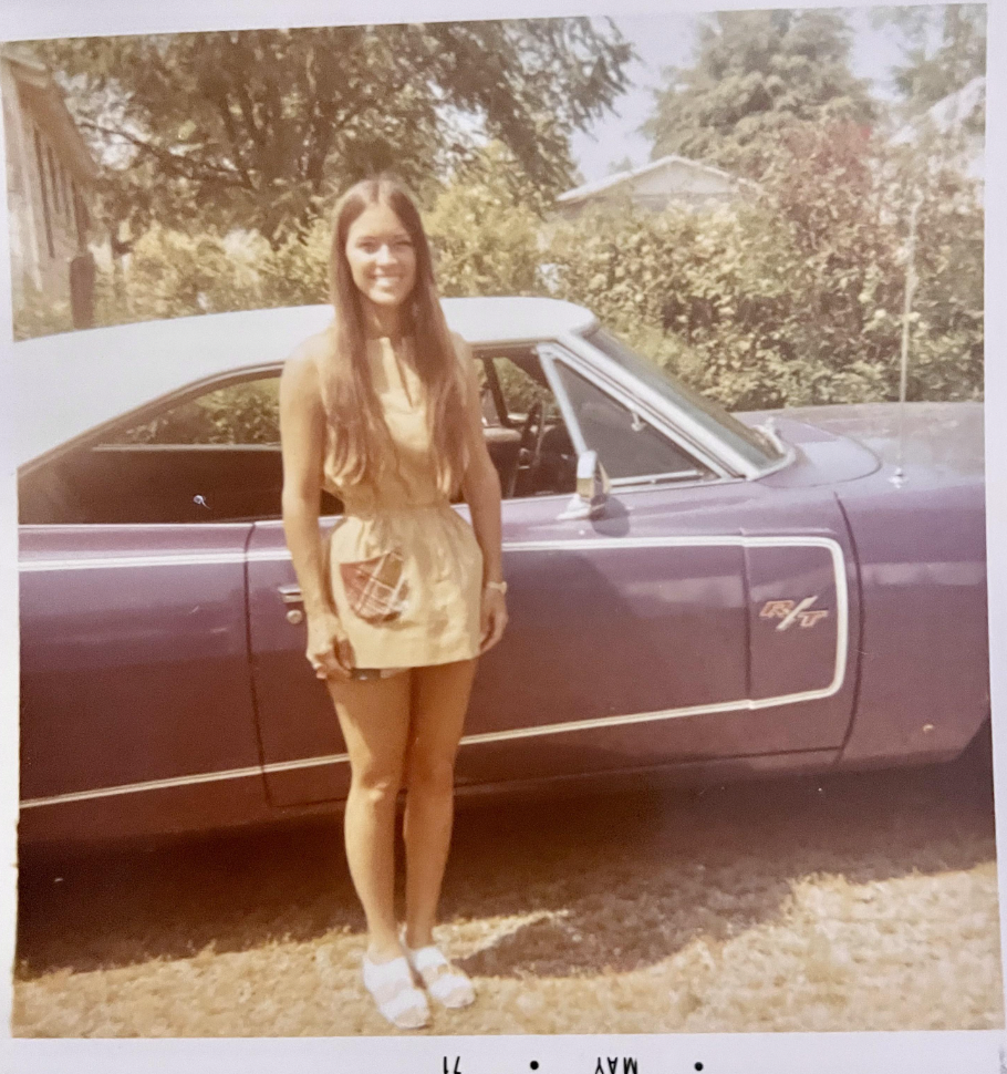 33 Photos of the World Looking Good in 1971