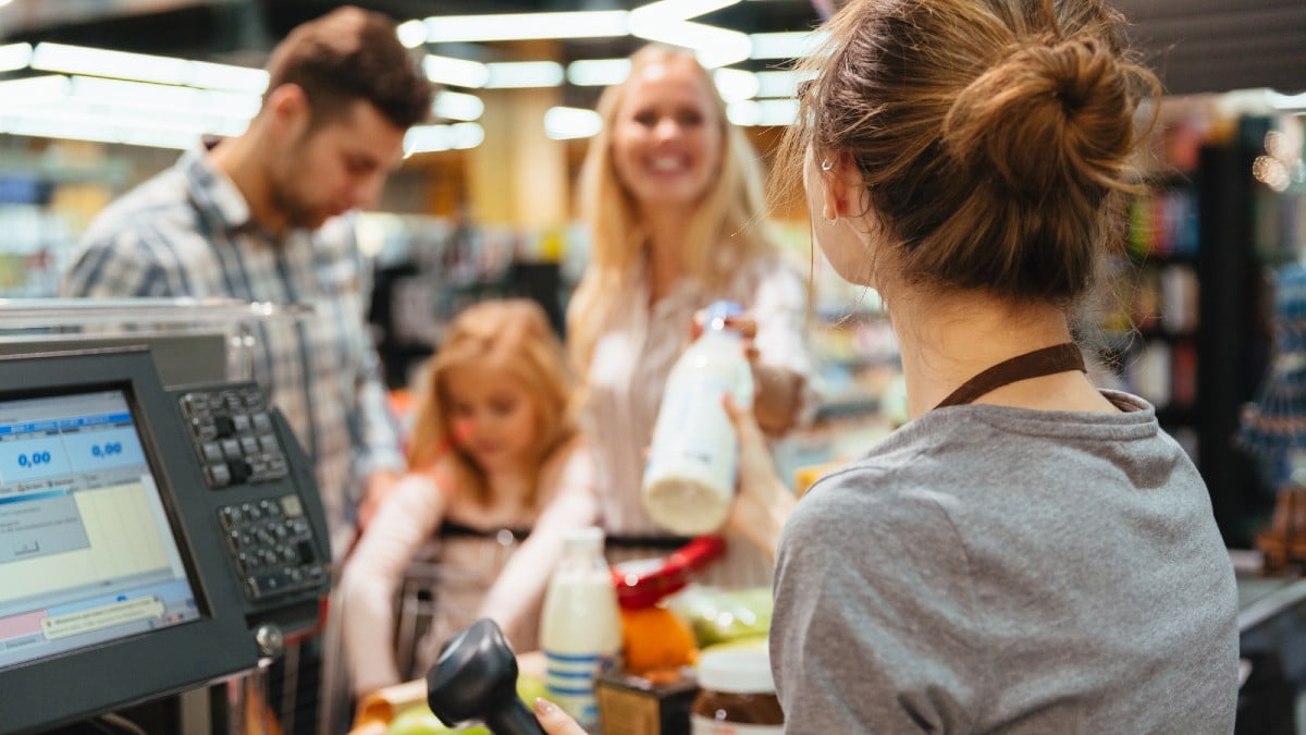 15 Signs You’re Losing Money at the Grocery Store
