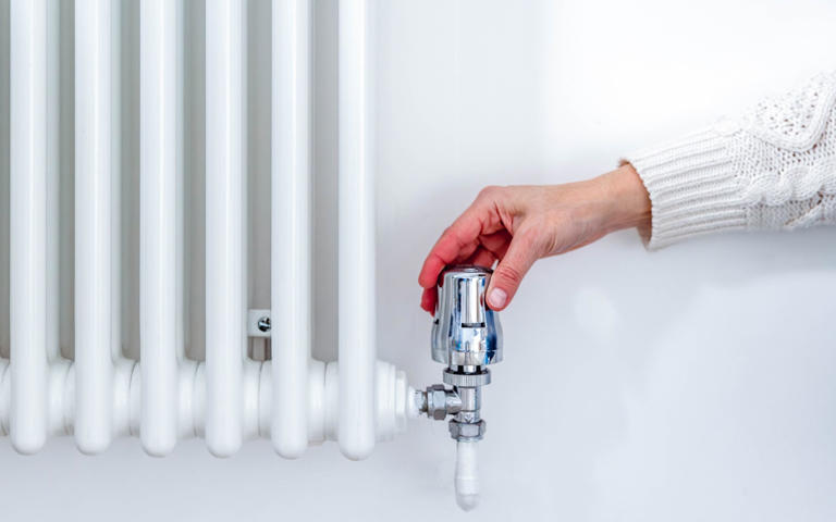 How to dry clothes in your home – and avoid damp