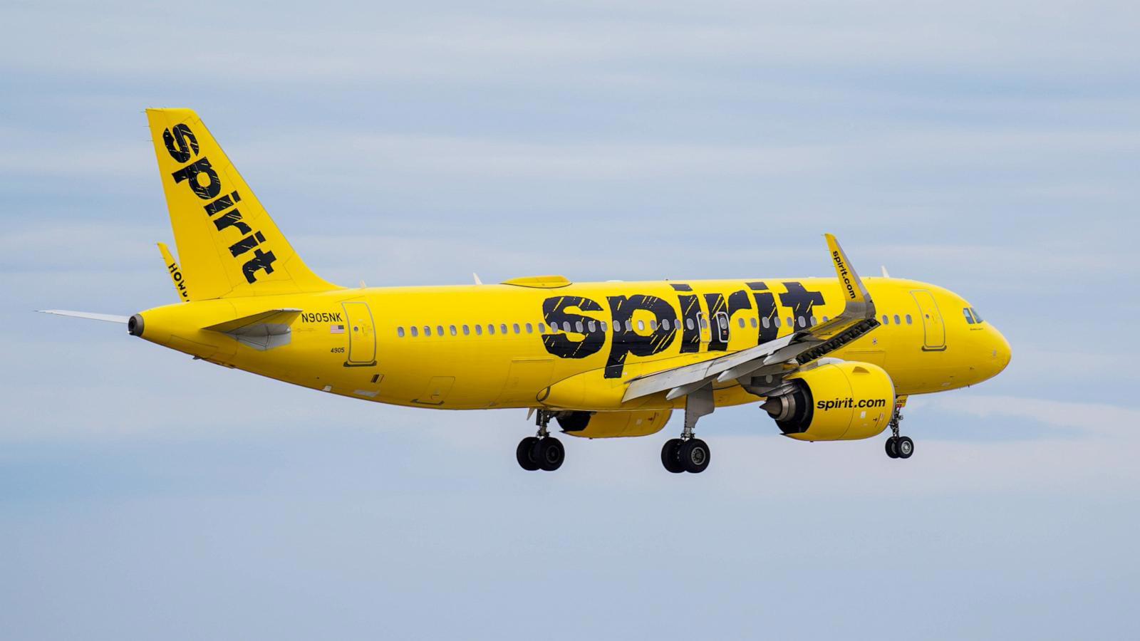 Spirit Airlines and JetBlue planes struck by gunfire in Haiti Spirit Airlines and JetBlue planes struck by gunfire in Haiti