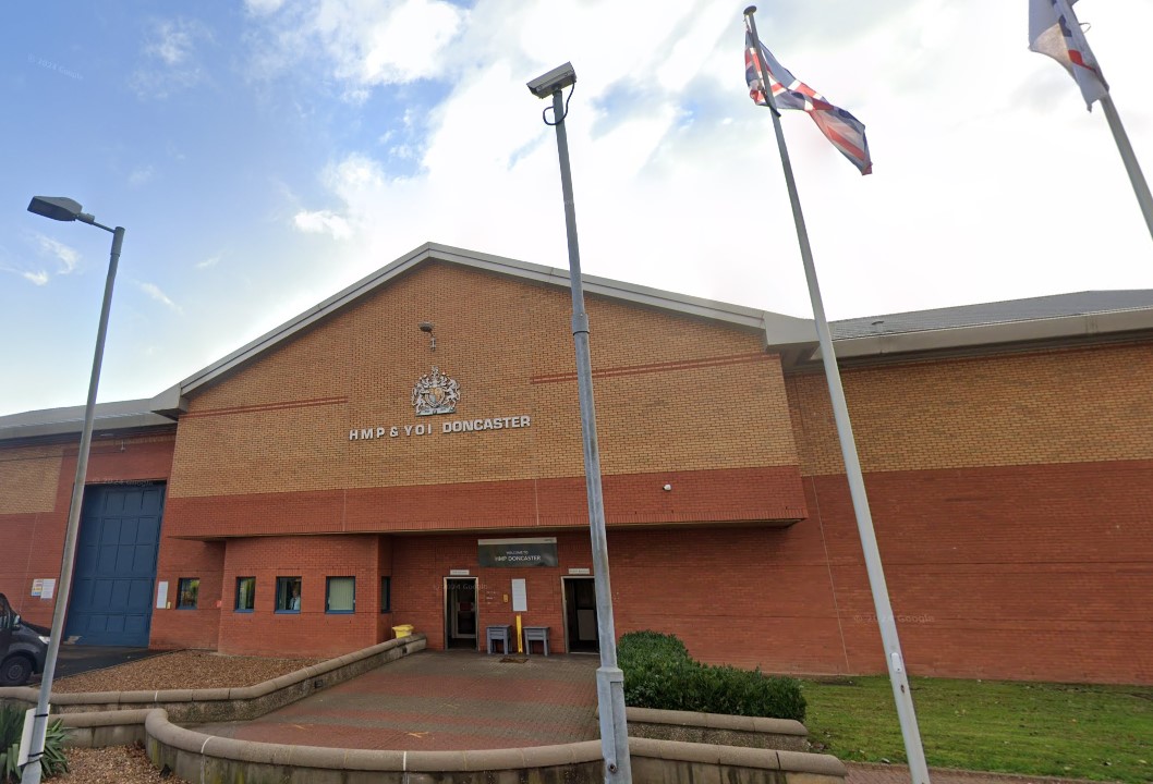 Prison officer who boasted about intimate relationship with'experienced ...