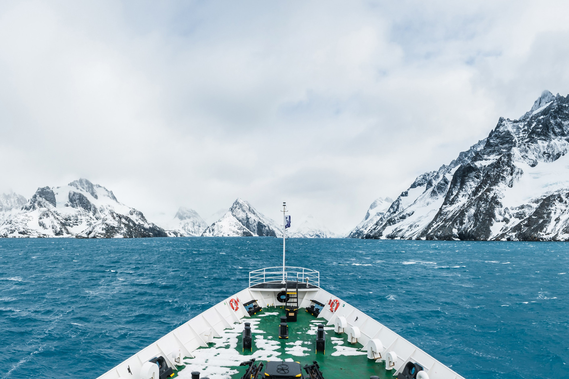 Exploring the dangers of the ocean’s Drake Passage