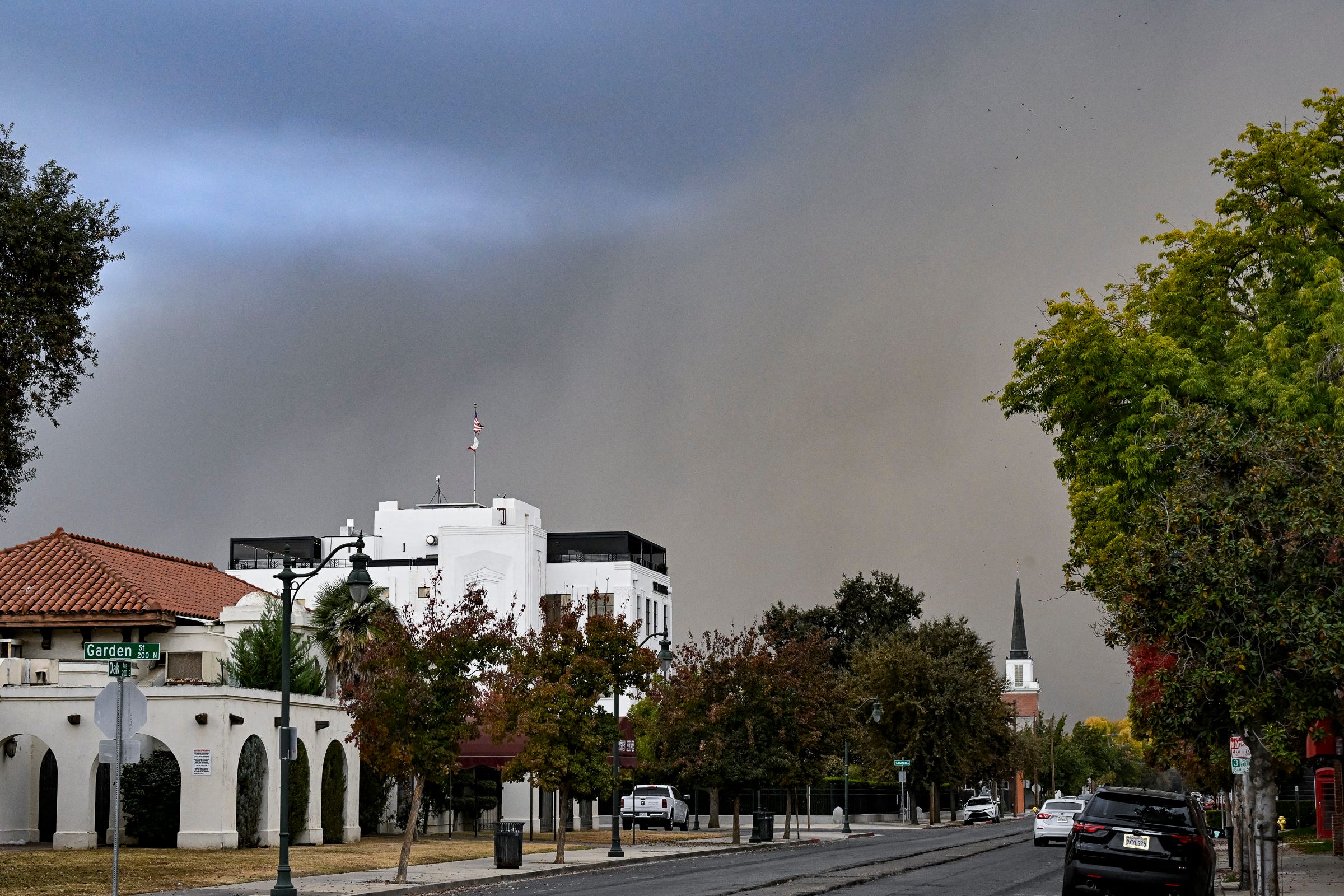 California dust storms will get worse, new report says. It doesn't just ...