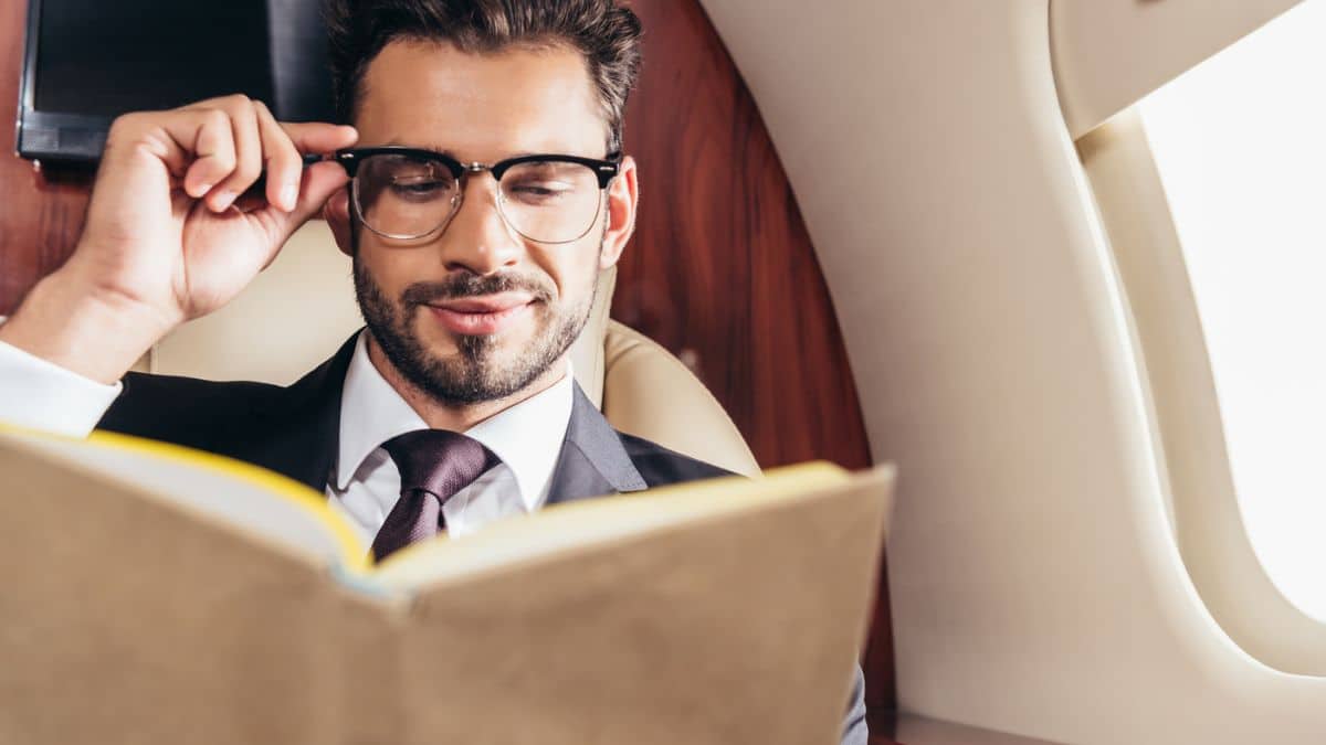 15 Daily Habits to Build Wealth With Low Effort