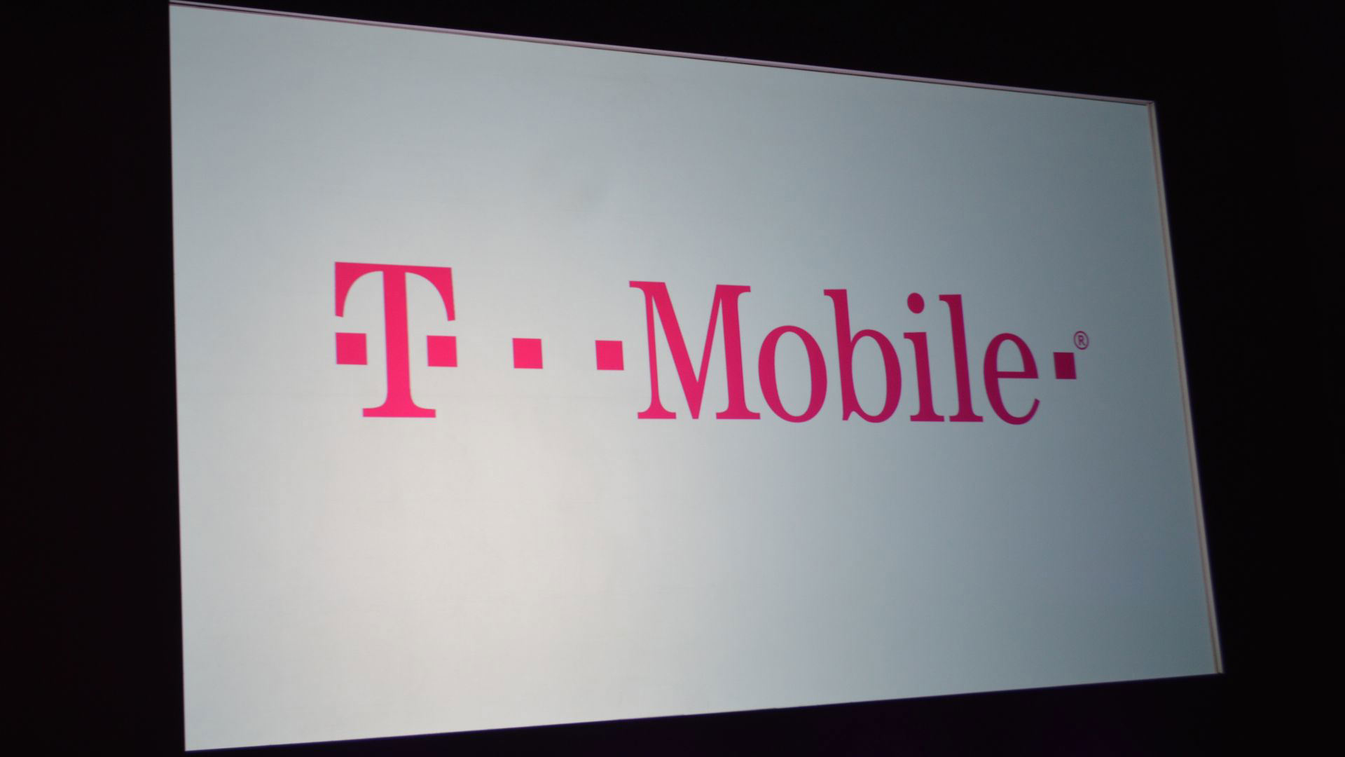 T-Mobile confirms its network was hit by Chinese hackers T-Mobile confirms its network was hit by Chinese hackers