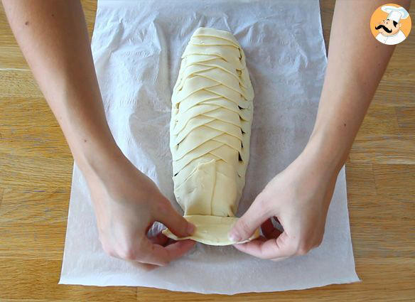 Puff pastry cod with spinach and mozzarella