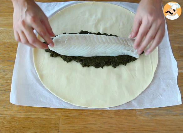 Puff pastry cod with spinach and mozzarella