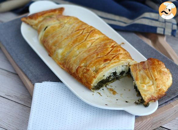 Puff pastry cod with spinach and mozzarella