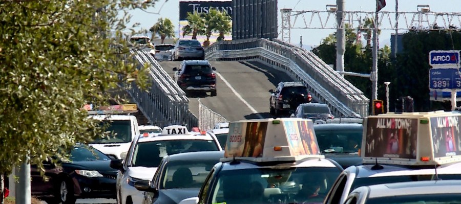 F1 temporary bridge installation to close Las Vegas intersection ...