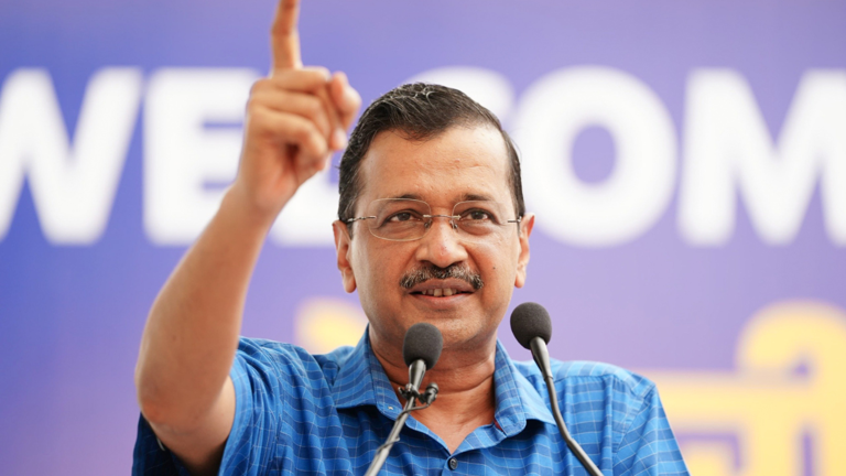 'Don't burst crackers, light diyas, no Hindu-Muslim in this': Arvind ... 'Don't burst crackers, light diyas, no Hindu-Muslim in this': Arvind ...