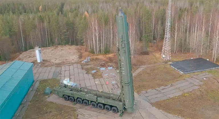 Video: Rusia Luncurkan Rudal Yars, Syneva, dan Bulava dalam Latihan Nuklir Video: Rusia Luncurkan Rudal Yars, Syneva, dan Bulava dalam Latihan Nuklir