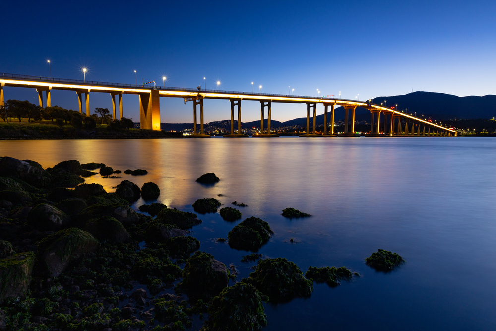 20 Places That Glow More at Dusk Than Day