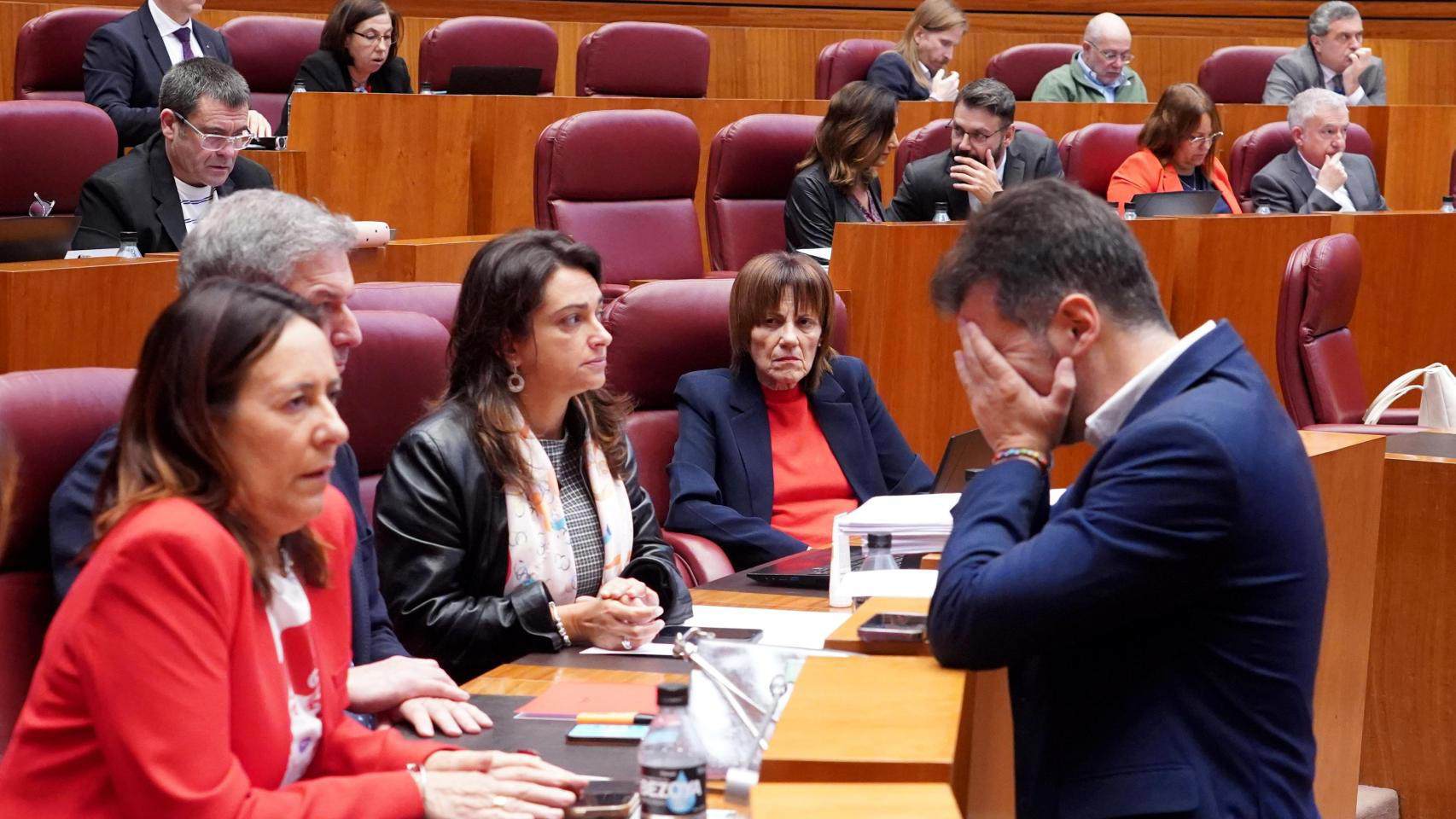 PP y Vox tumban una iniciativa del PSOE que pedía reforzar las plazas ... PP y Vox tumban una iniciativa del PSOE que pedía reforzar las plazas ...
