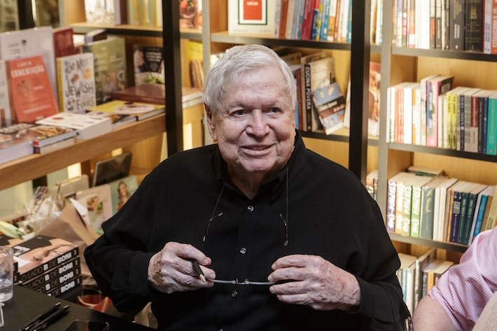 ‘Absurdo’, diz Wolf Maya sobre Boni ser ‘esquecido’ em festa da Globo