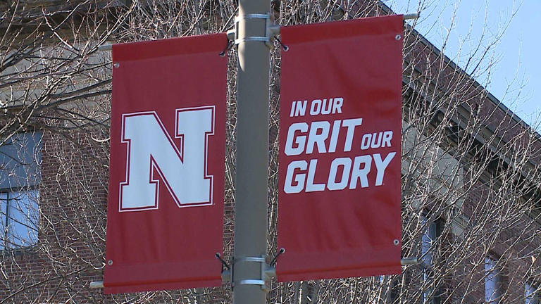 UNL Faculty Senate votes no-confidence against university chancellor