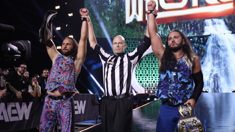 AEW Fright Night Dynamite Live Coverage 10/30 - Shelton Benjamin Vs ... AEW Fright Night Dynamite Live Coverage 10/30 - Shelton Benjamin Vs ...