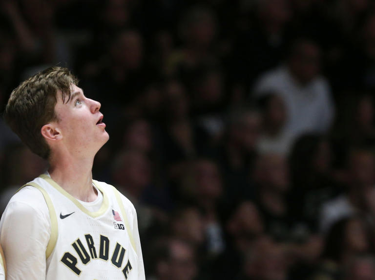 Purdue basketball's Daniel Jacobsen is going through warmups, How close ...
