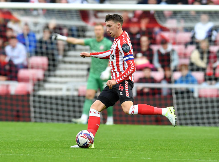 Régis Le Bris's Sunderland starting XI and substitutes to face Norwich ...