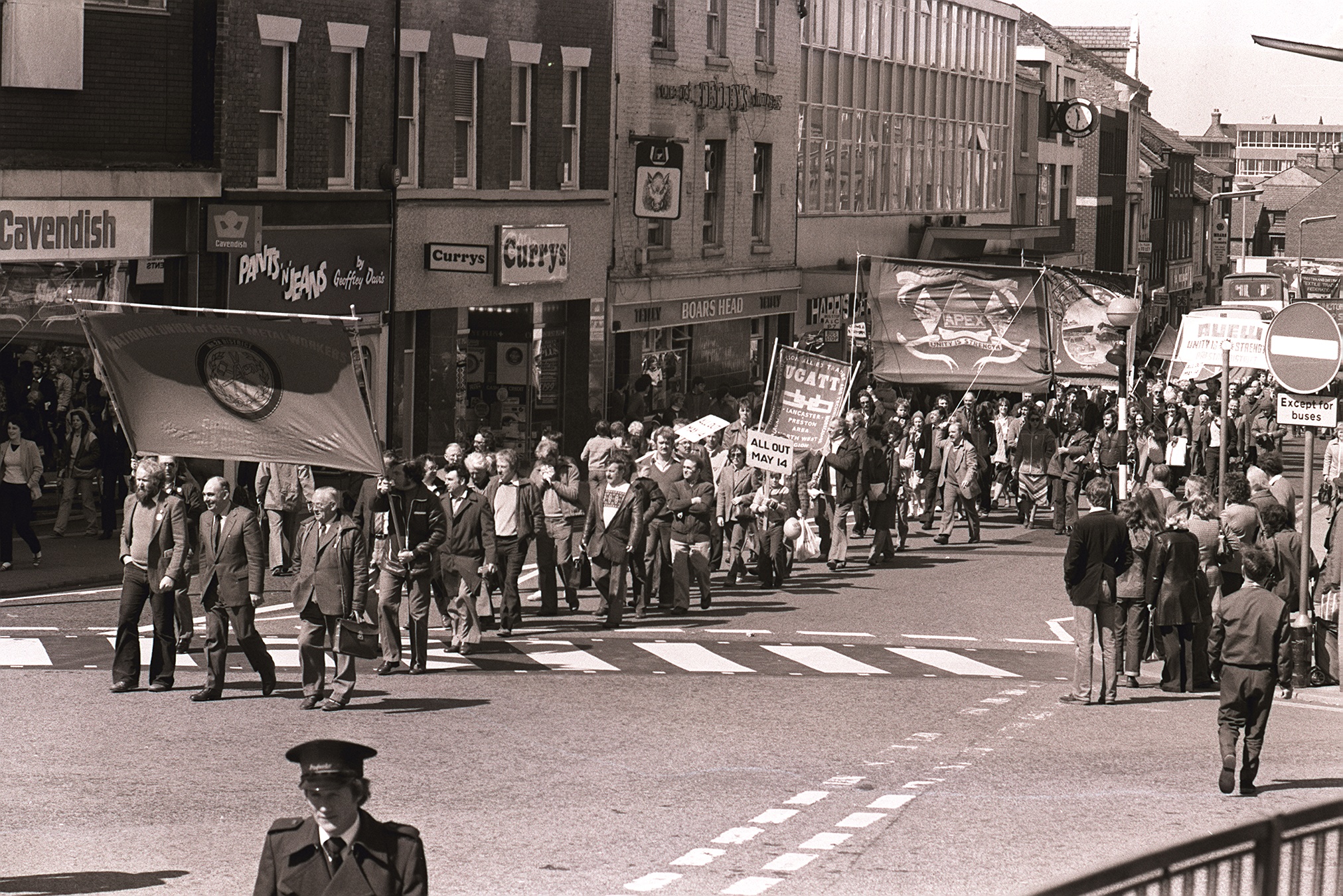 25 fascinating retro pictures of Preston in 1980 are a flashback in time