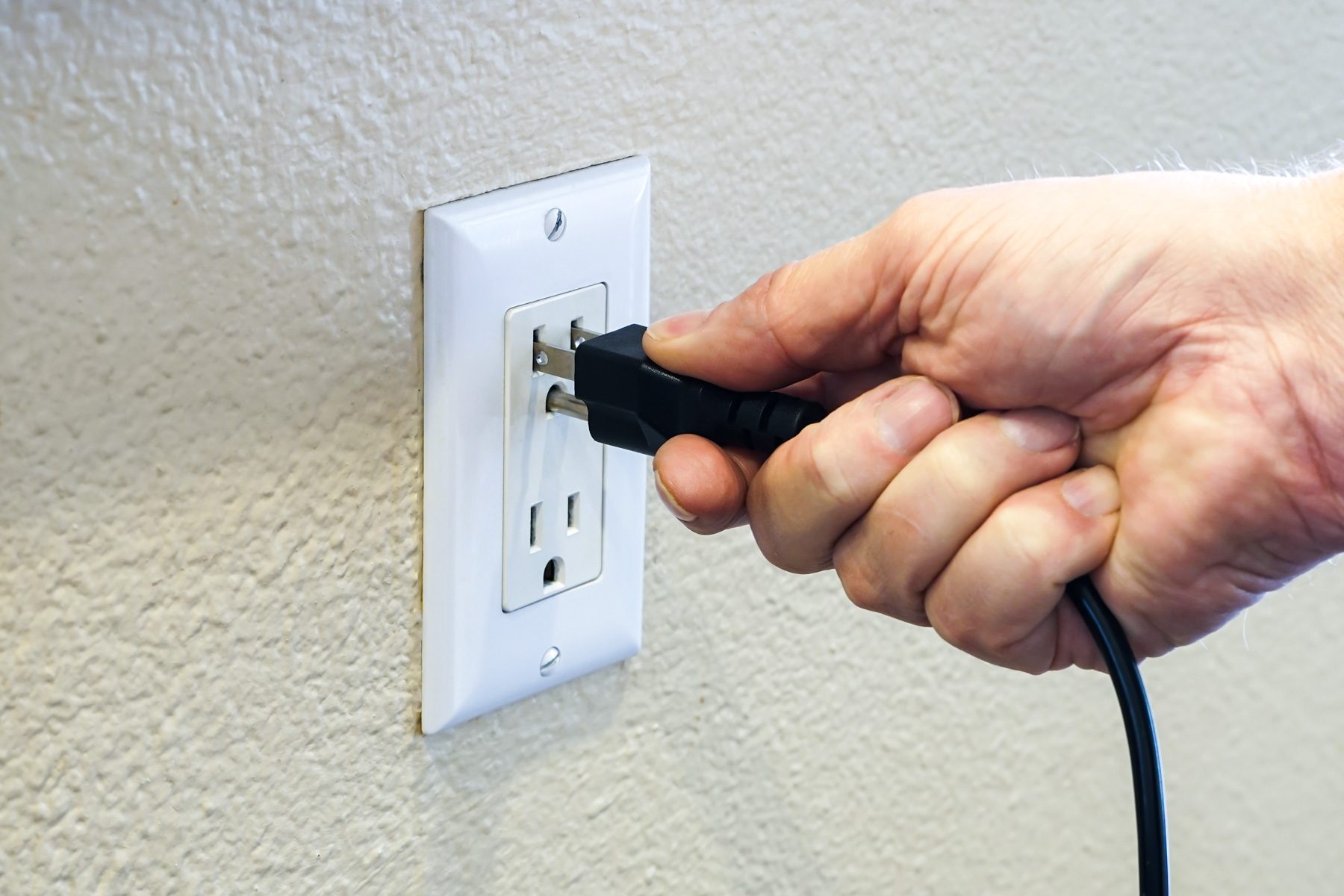 What is the Correct Way to Install Electrical Outlets: Ground Up or Down?