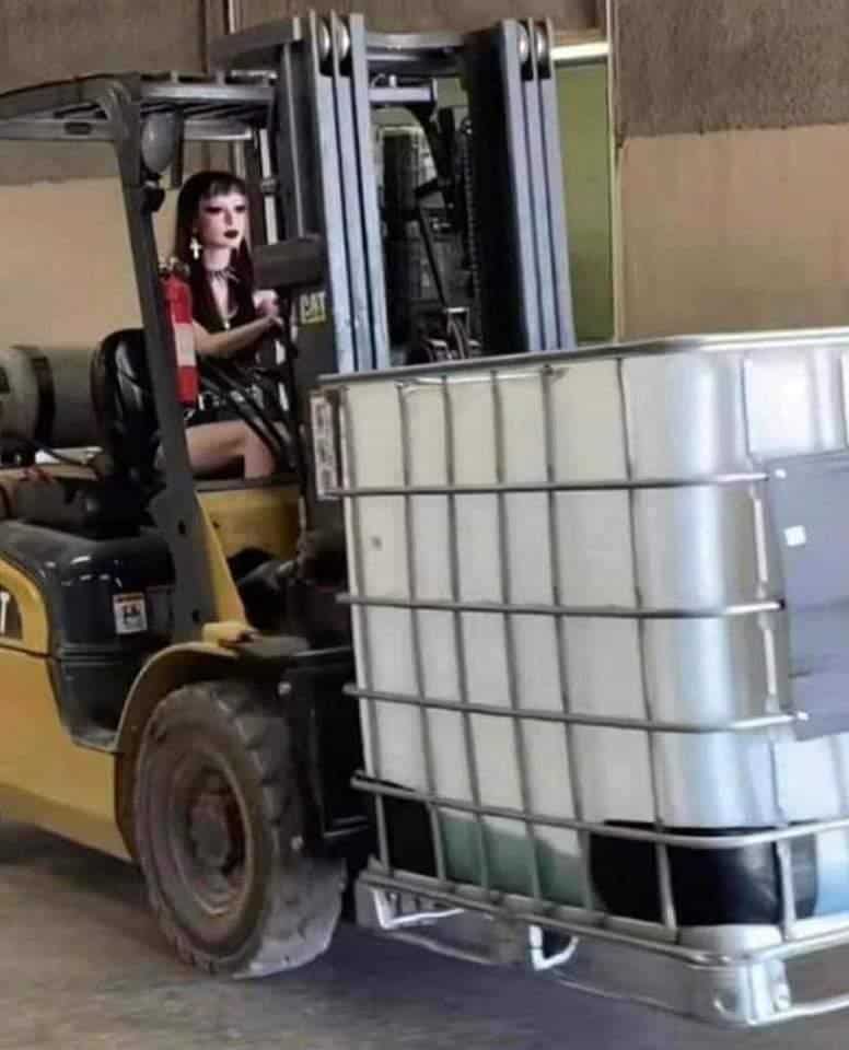 45 Funny Pictures That'll Make You Say "Hmmm" Because There's Really No ...