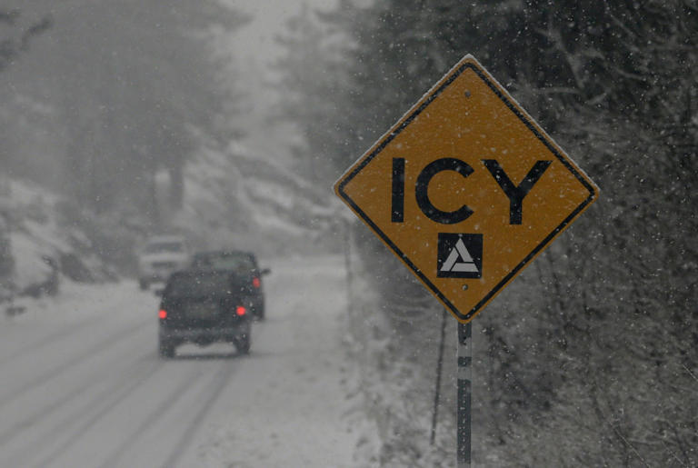 Halloween Day Snow On Donner Pass What You Need To Know About I 80