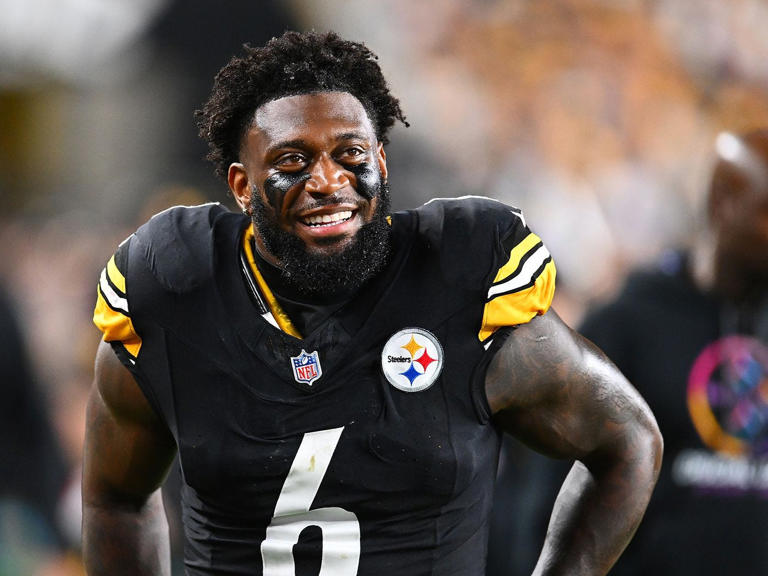 Mike Tomlin keeps outsmarting John Harbaugh, Steelers lead AFC North Mike Tomlin keeps outsmarting John Harbaugh, Steelers lead AFC North