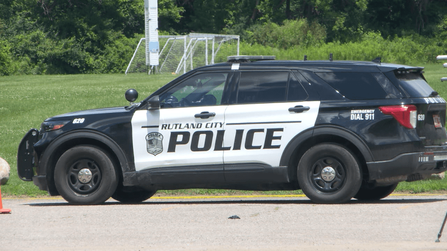 Rutland police investigate early morning burglary