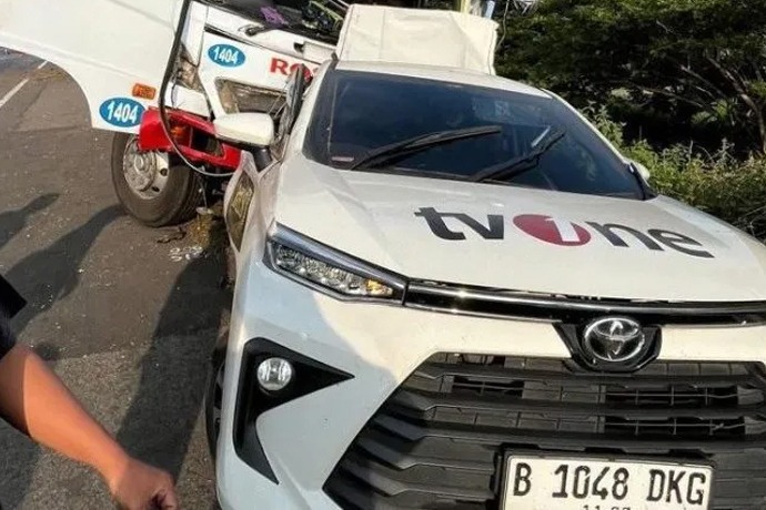 Sopir Truk Penabrak Mobil TV One Diduga Sempat Alami Microsleep Sopir Truk Penabrak Mobil TV One Diduga Sempat Alami Microsleep