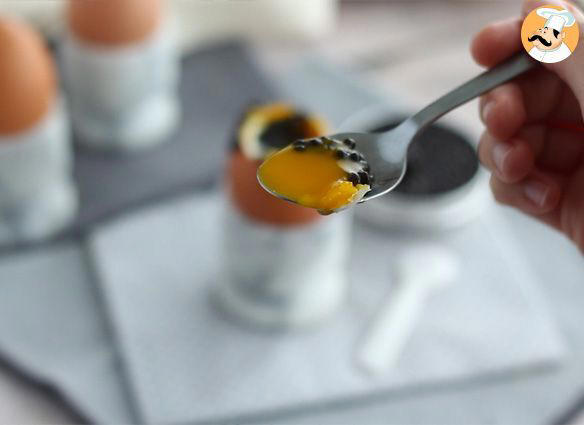 Œufs à la coque au caviar