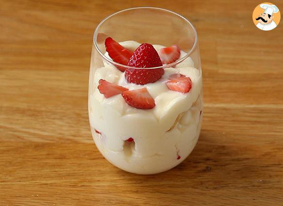 Fresh strawberry tiramisu verrines