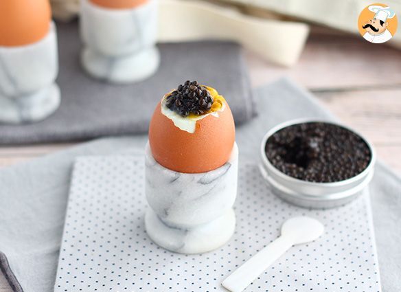 Œufs à la coque au caviar