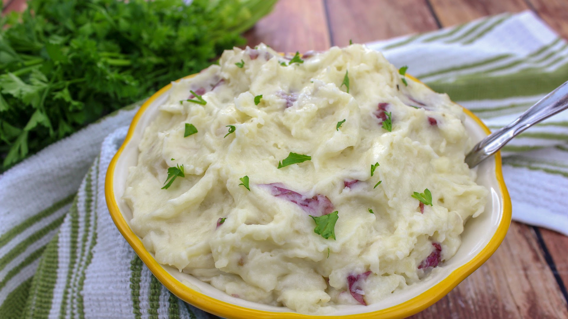 Creamy And Buttery, These Mashed Potatoes Will Be Fantastic On A ...
