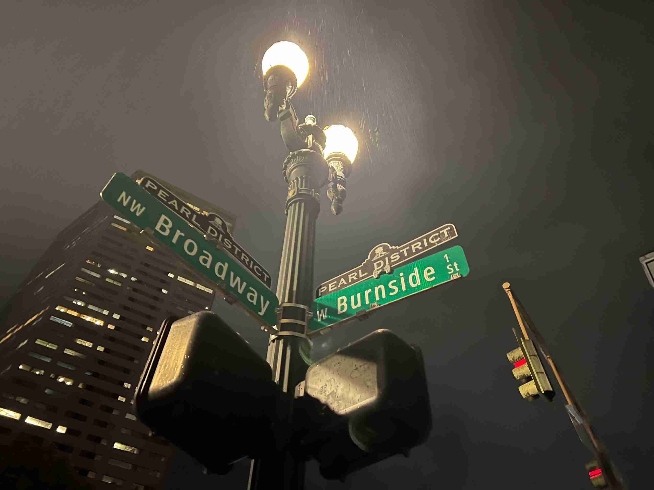 A review of the Portland Ghost Tour: Poltergeists and Psychopaths