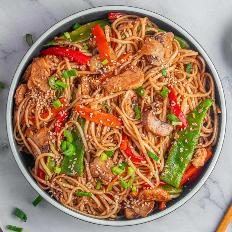 Chicken Lo Mein