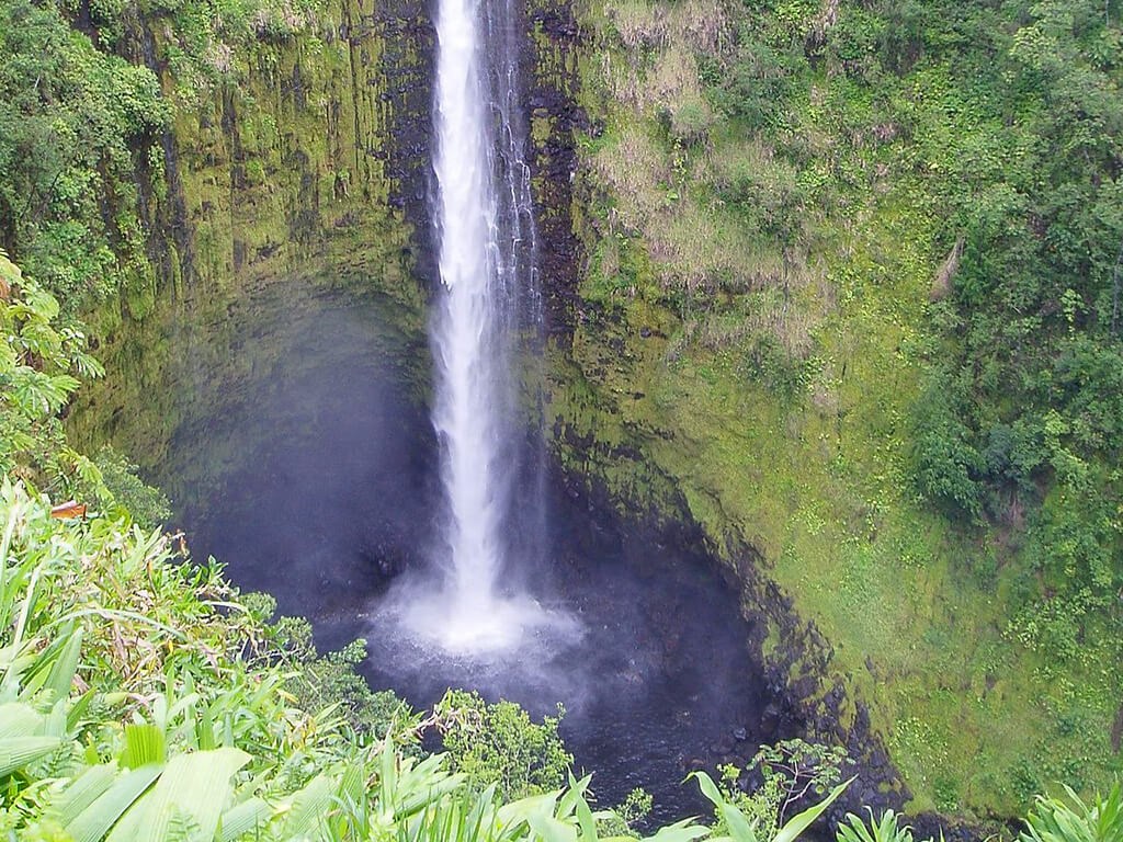 11 of the World's Most Breathtaking Waterfalls