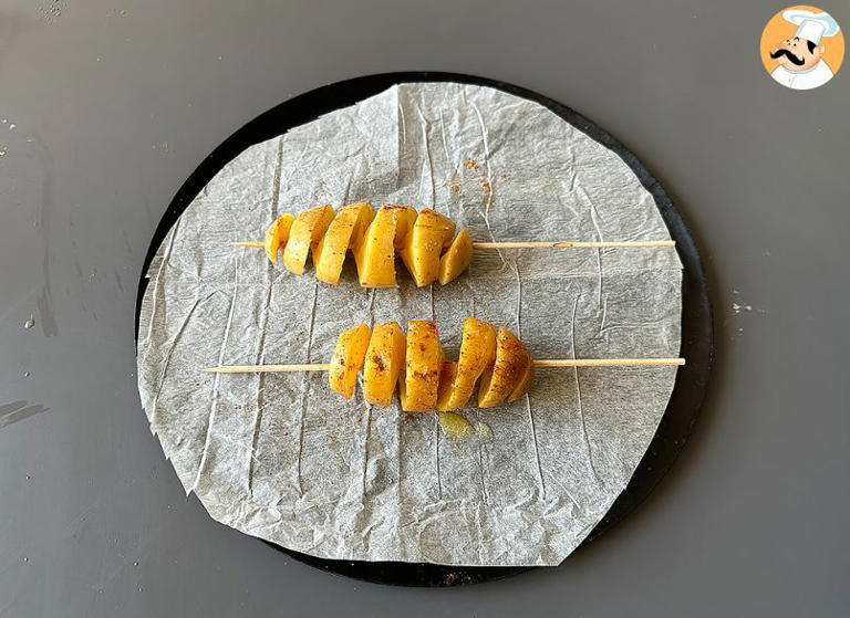 Baked spiral potatoes