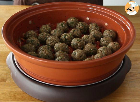 Tajine de kefta (albóndigas de ternera con hierbas y especias)