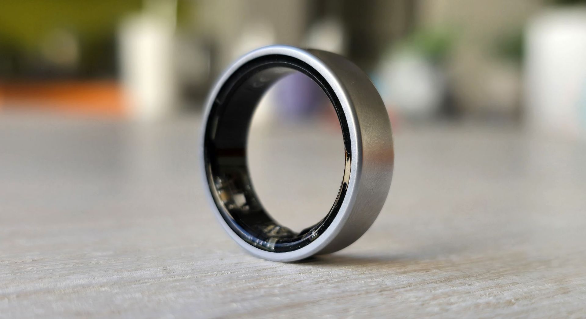 Apple might still be developing that fabled smart ring after all ...