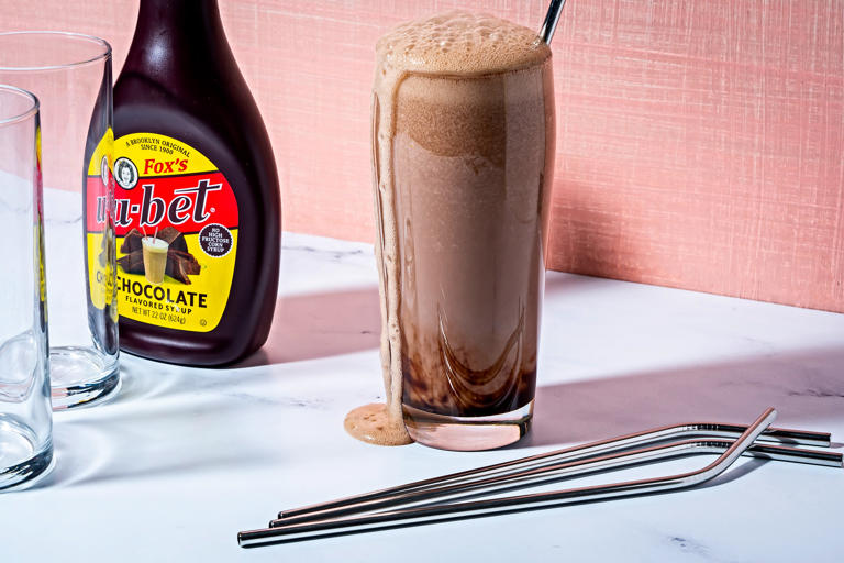 These 12 diner-style recipes bring classic comforts home