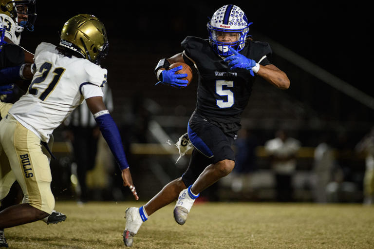 'It hit me as a father': Football coaches rally around E.E. Smith after ...