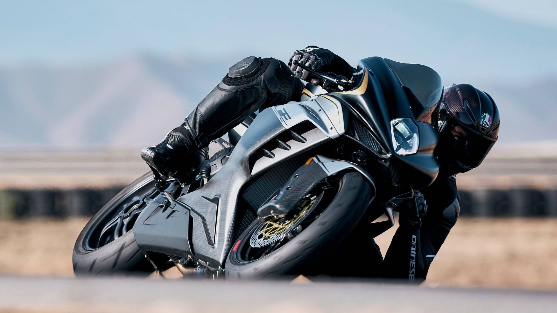10 Powerful Sports Bikes That Are Also Lightweight