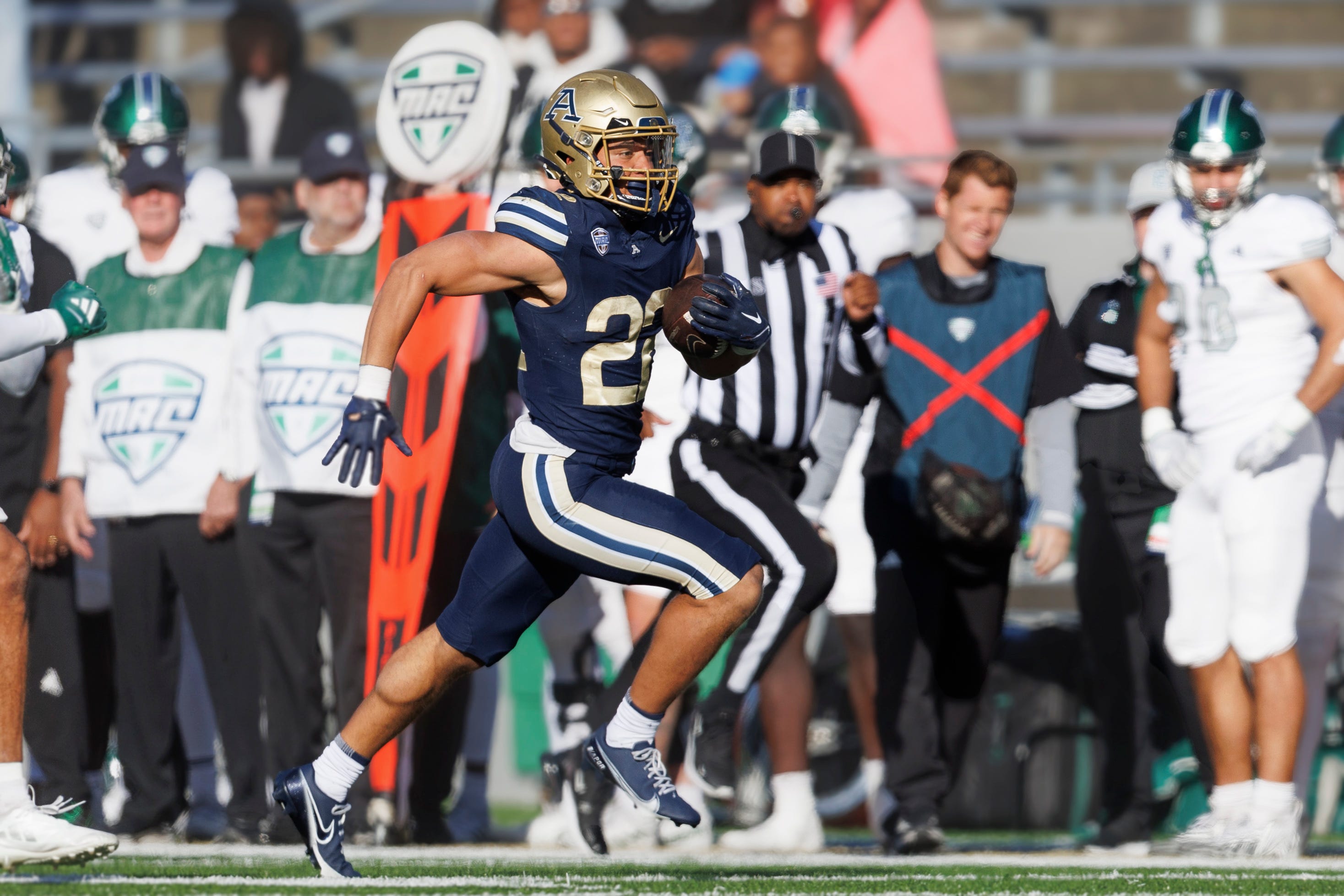 Akron Zips football team releases 2025 schedule featuring a heavy dose ...