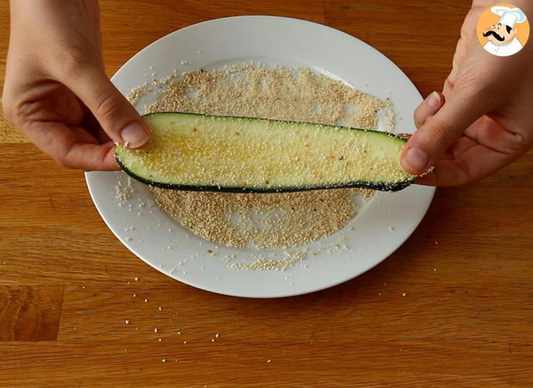 Baked zucchini rolls with ham and cheese!