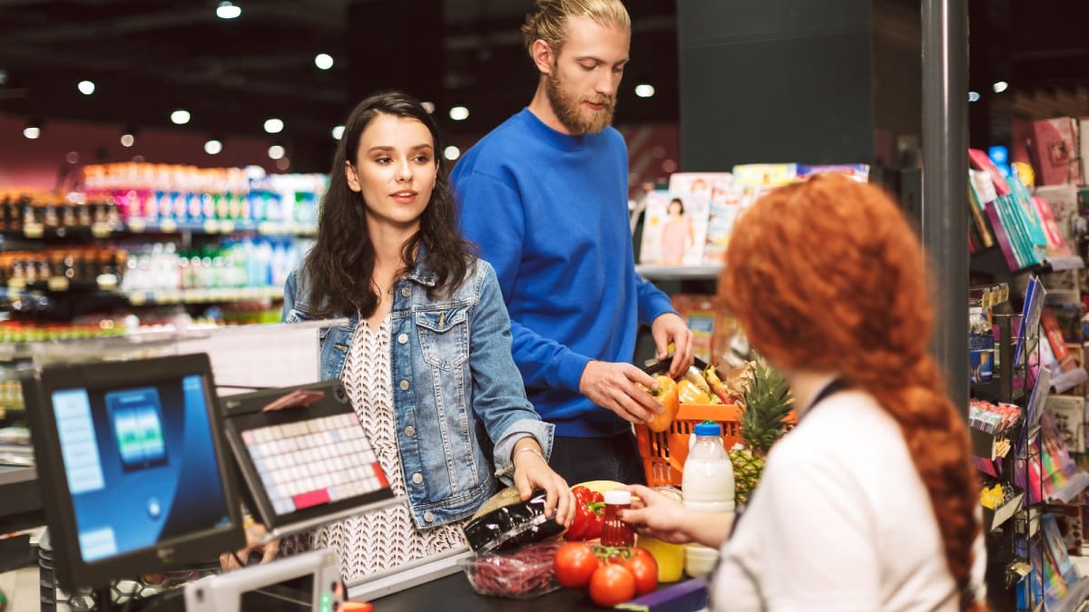 15 Stable Service Jobs That Don't Depend on Tips