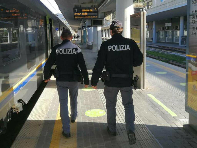 Stazione di Brignole, la Polfer arresta un passeggero con passaporto falso