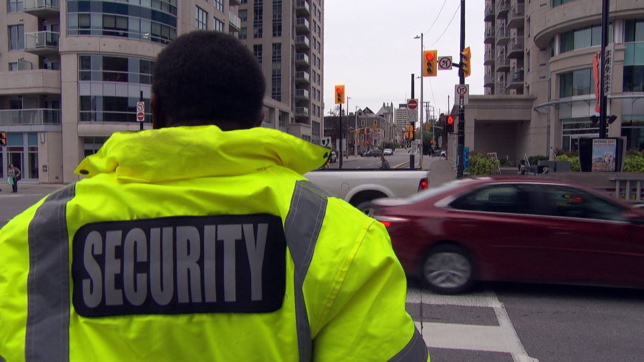 Montreal's new private patrols spark backlash from homelessness groups