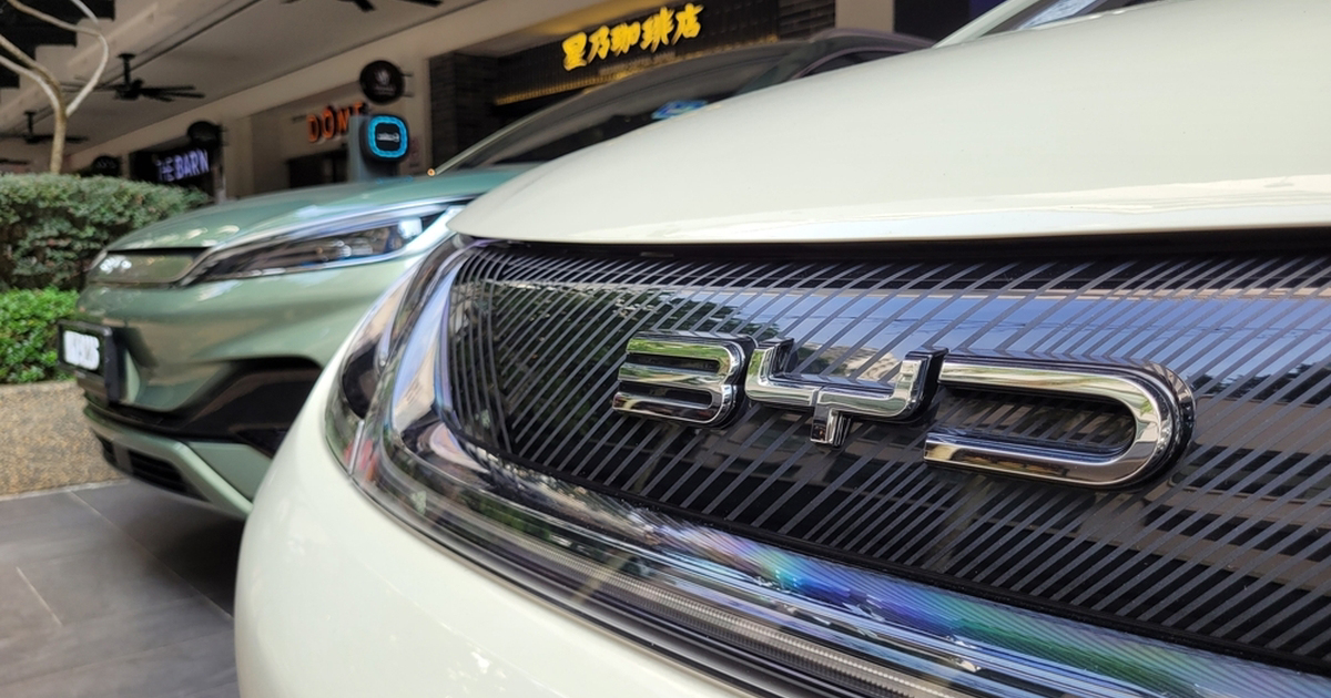 Chinese Automaker Surpasses Tesla for the First Time Chinese Automaker Surpasses Tesla for the First Time